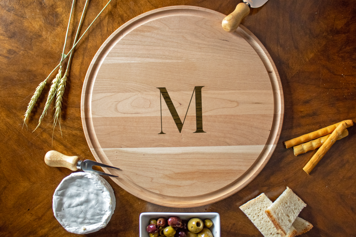 Personalized Round Charcuterie Board – Gift Via